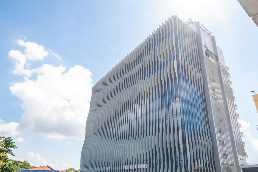 Diamond Tower: Commercial Building in Davao City | Damosa Land
